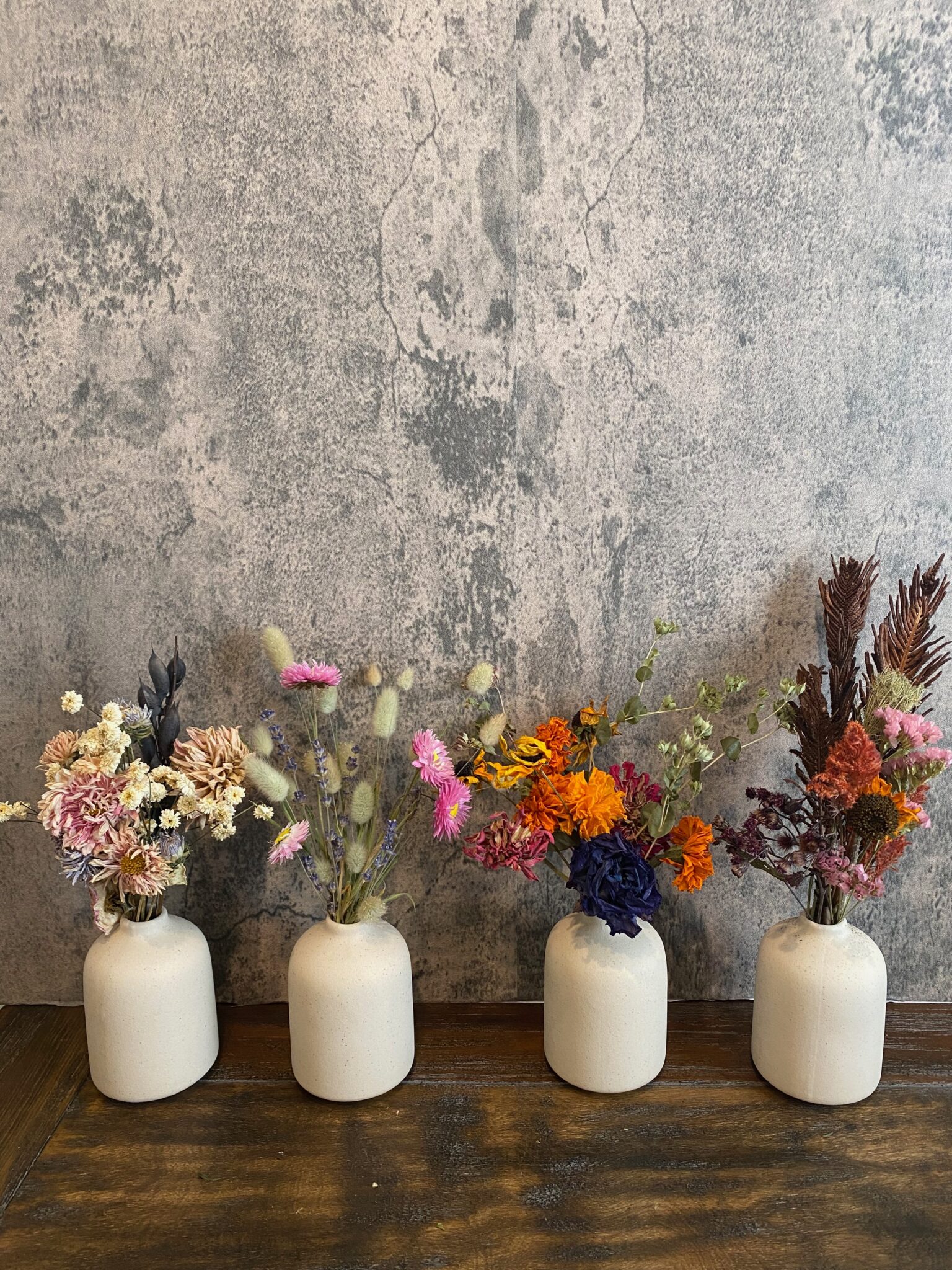 Gift Box: 4 Seasonal Dried Flower Bouquets and Vase – Nickel City Floral